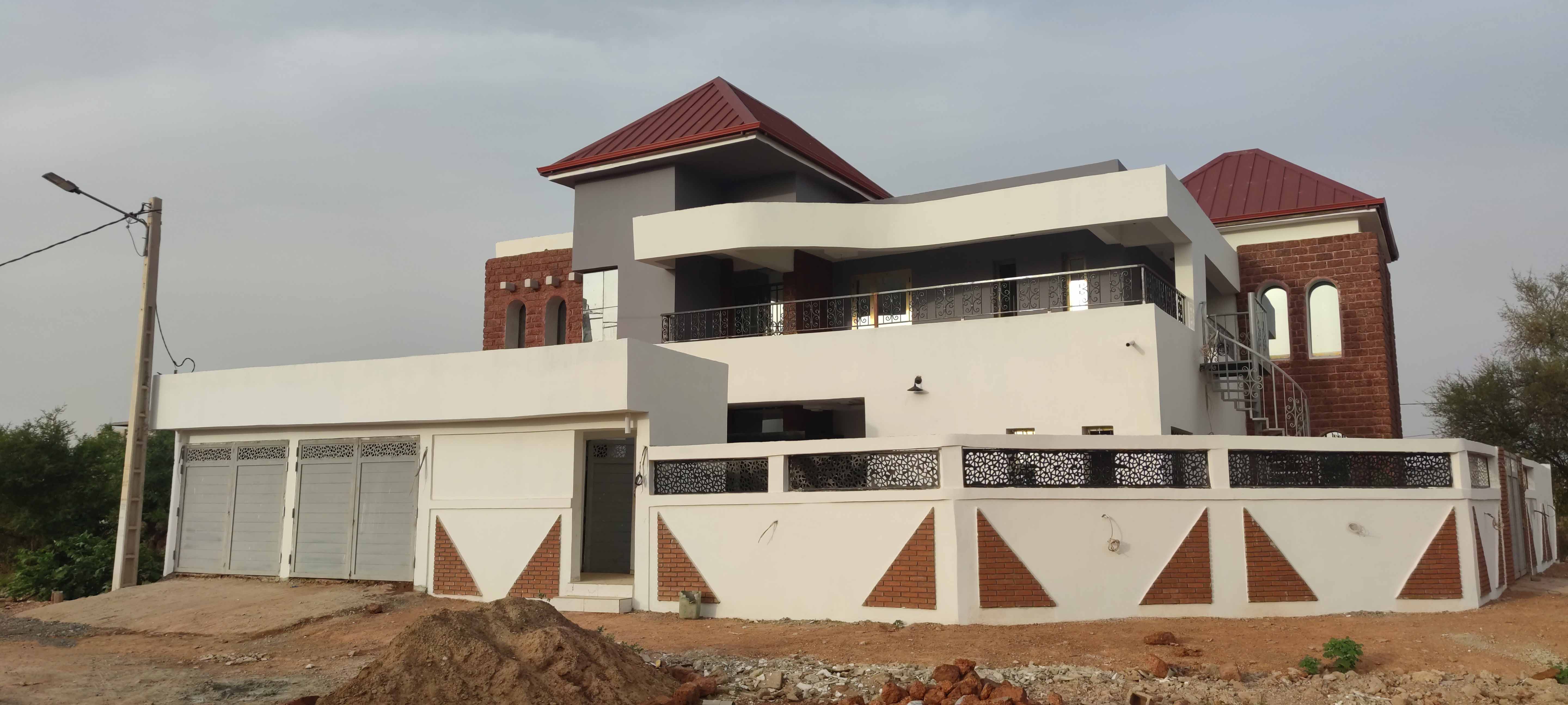 ATELIERS 3 ARCHITECTES & ASSOCIES